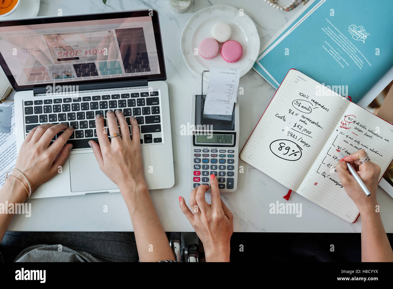 Shopping Internet Digital Connection Networking Concept Stock Photo - Alamy
