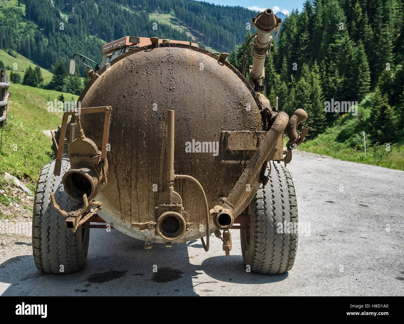 Dirt Tank High Resolution Stock Photography and Images - Alamy