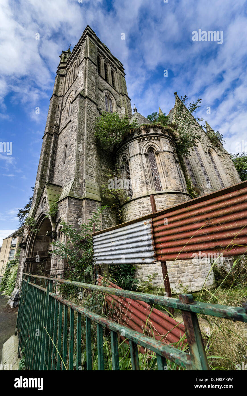 Derelict church britain hi-res stock photography and images - Alamy