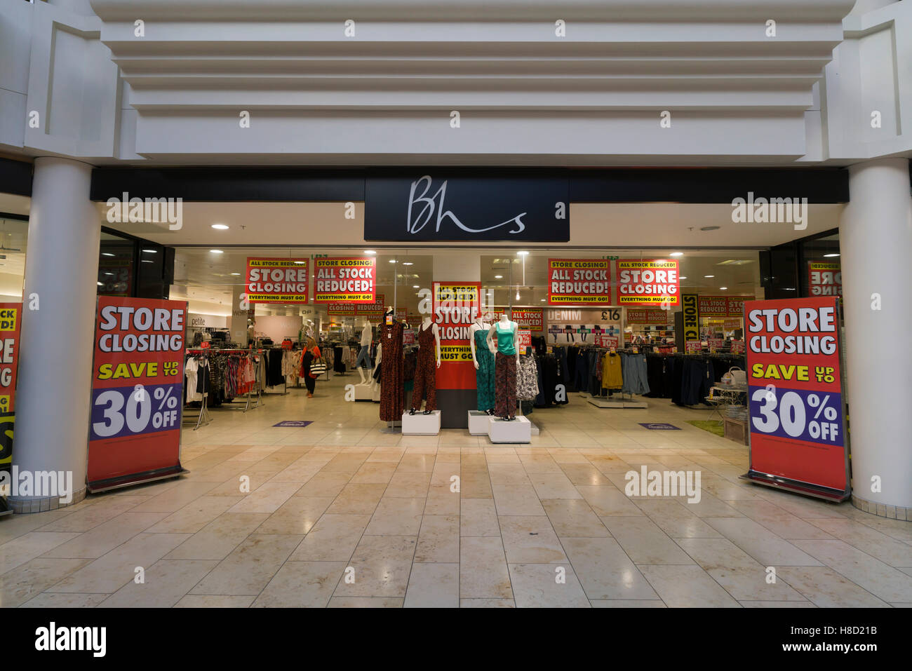 The end of BHS - the closing days of the Metro Centre, Newcastle, store ...