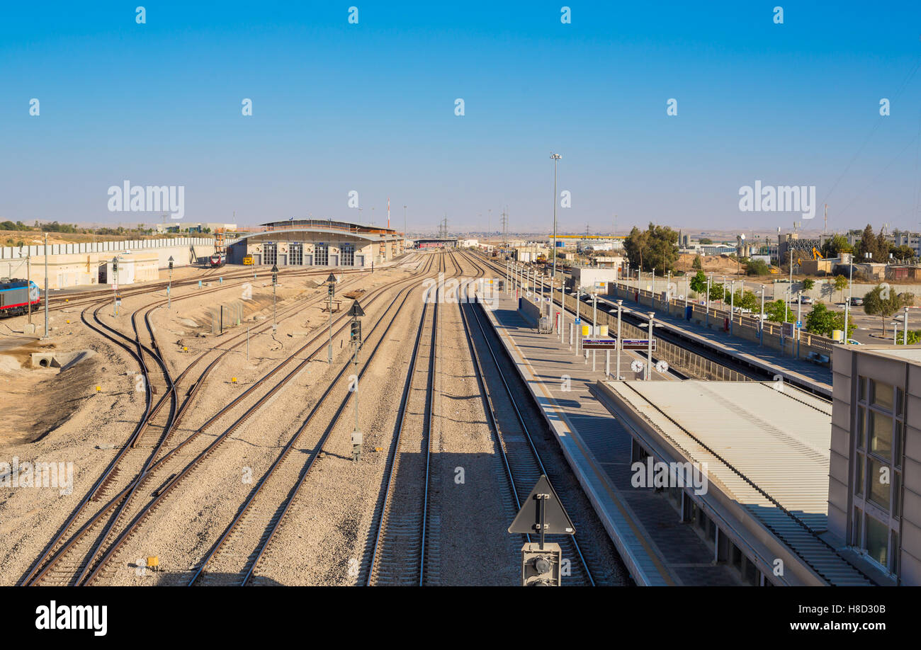 plan view of railroad tracks and station Stock Photo - Alamy
