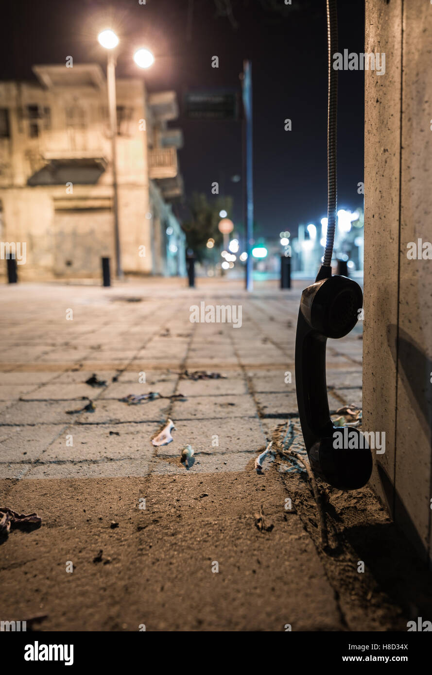 Telephone handset middle east hi-res stock photography and images - Alamy