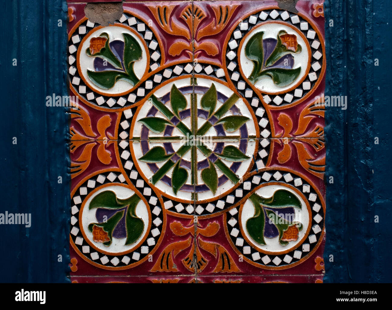 Ceramic glazed tile hi-res stock photography and images - Alamy