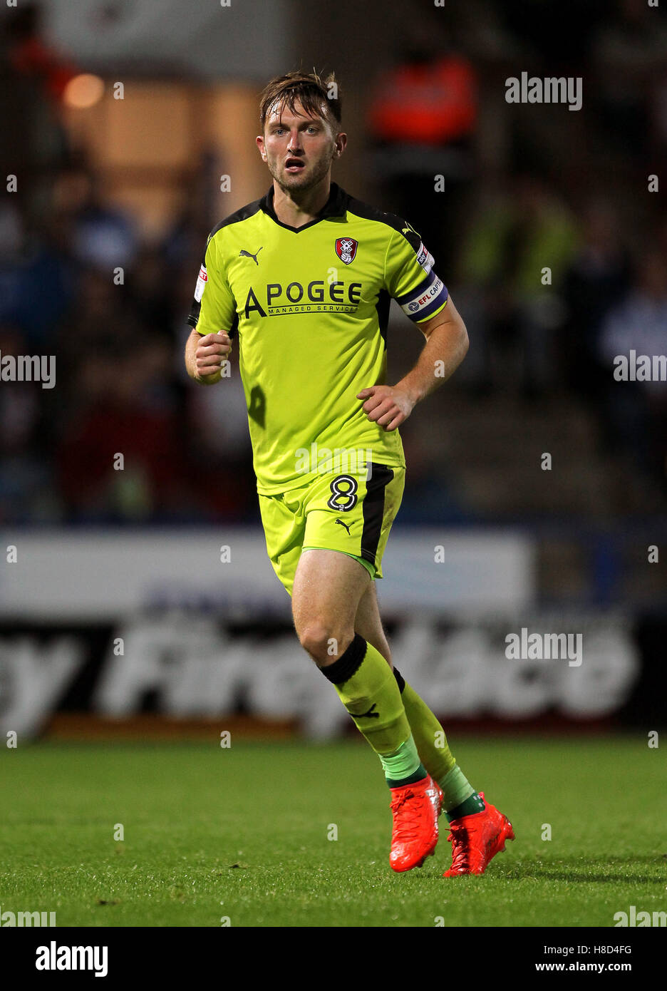 Rotherham United's Lee Frecklington Stock Photo - Alamy