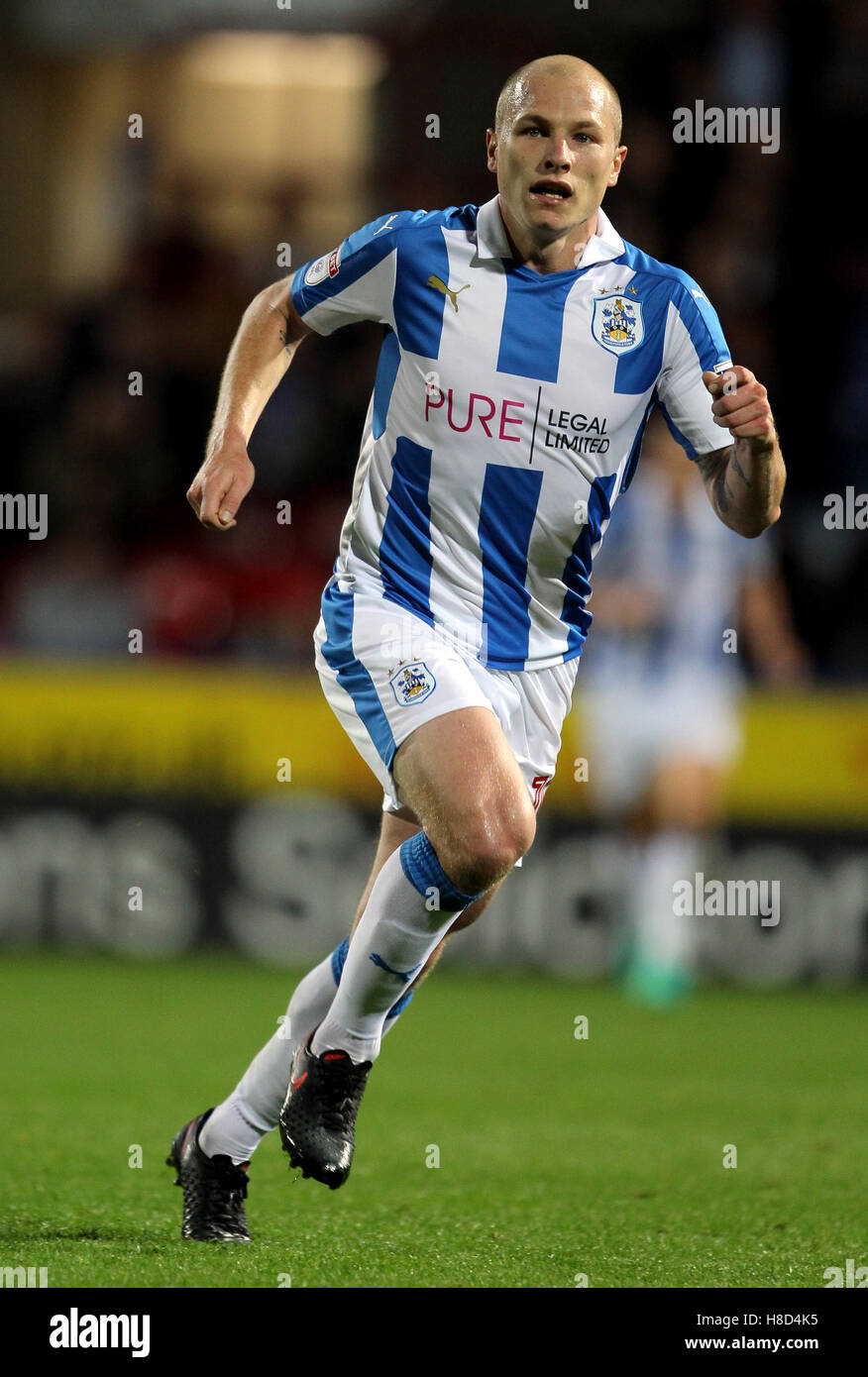Huddersfield Town's Aaron Mooy Stock Photo - Alamy