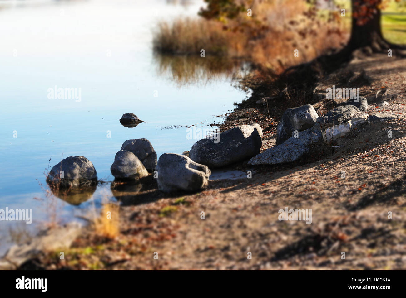 Rocks on the bank of the Snake River Stock Photo - Alamy