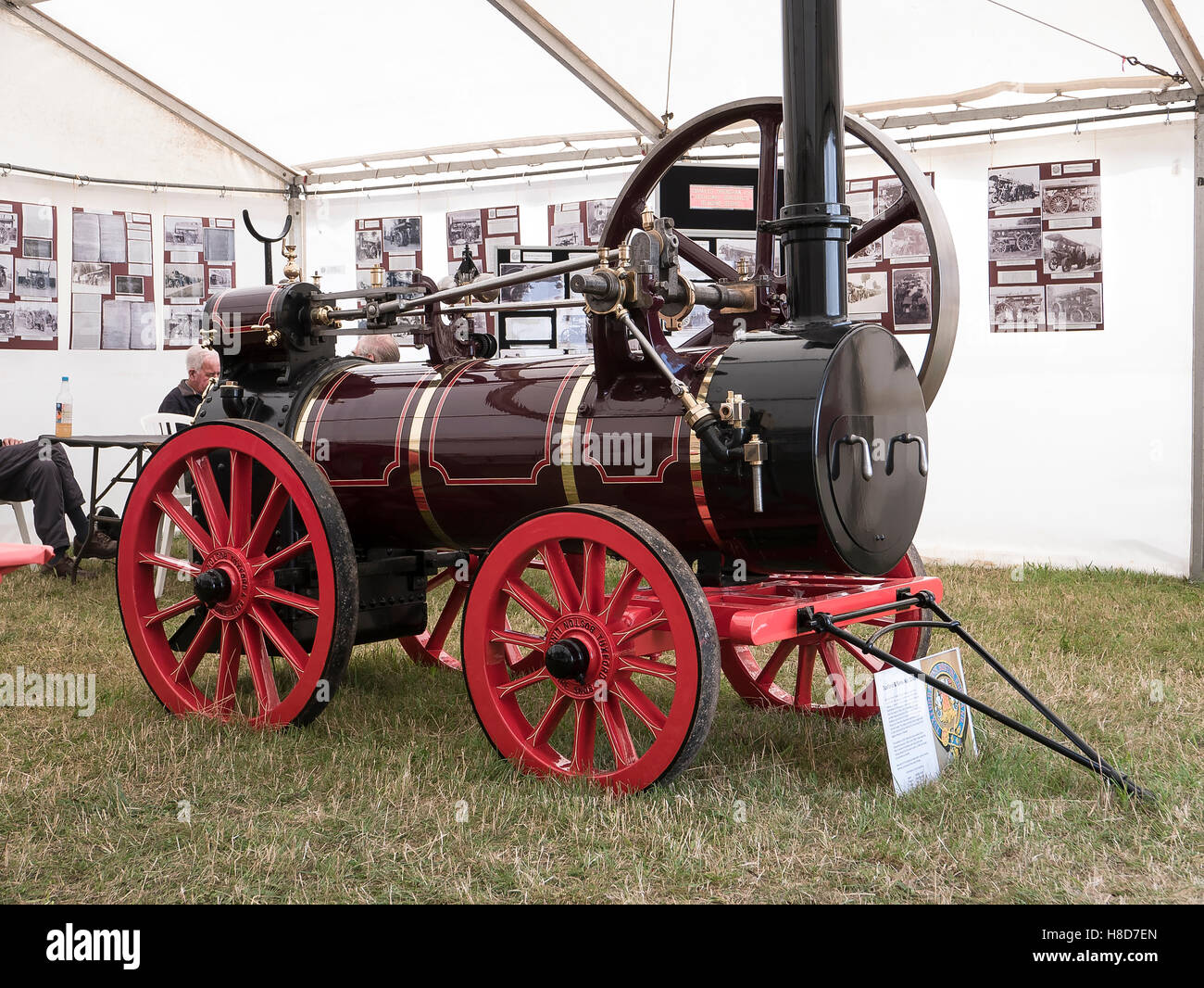 Tuxford hi-res stock photography and images - Alamy