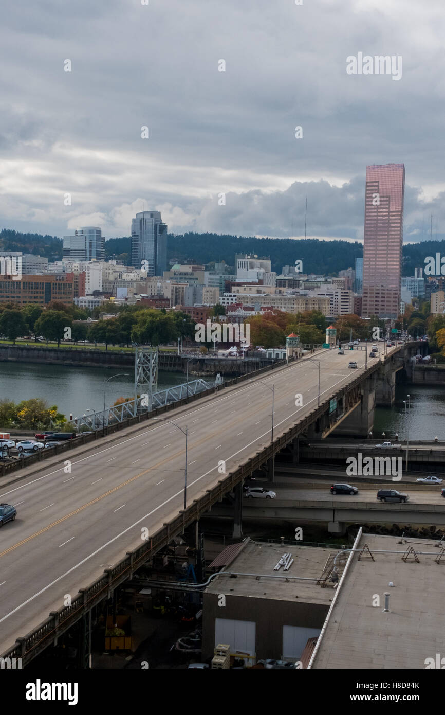 PORTLAND, OR - OCTOBER 8, 2016: Downtown Portland Oregon along the ...