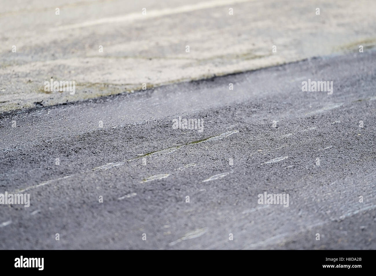 Asphalt wheeled paving machine hi-res stock photography and images - Alamy