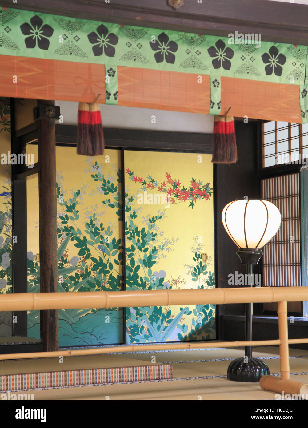 Japan, Kyoto, Chishaku-in Temple, interior, painted screen, tatami mats ...
