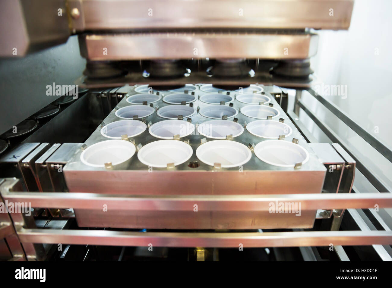 Yoghurt machine hi-res stock photography and images - Alamy