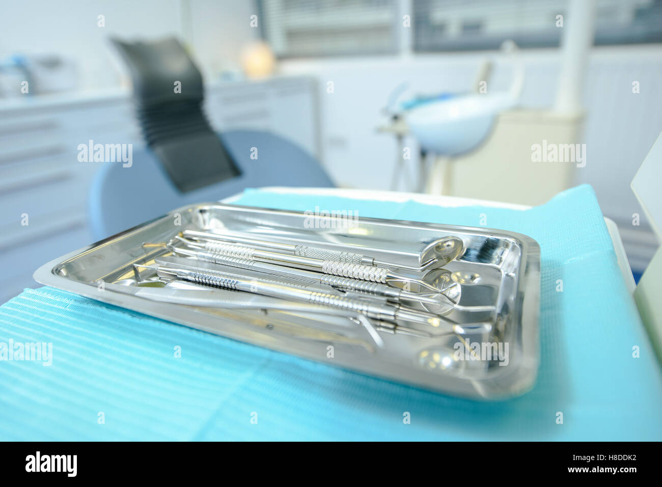 Dental hook hi-res stock photography and images - Alamy