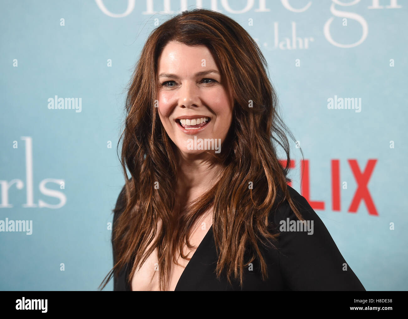 Lauren graham gilmore girls hi-res stock photography and images - Alamy