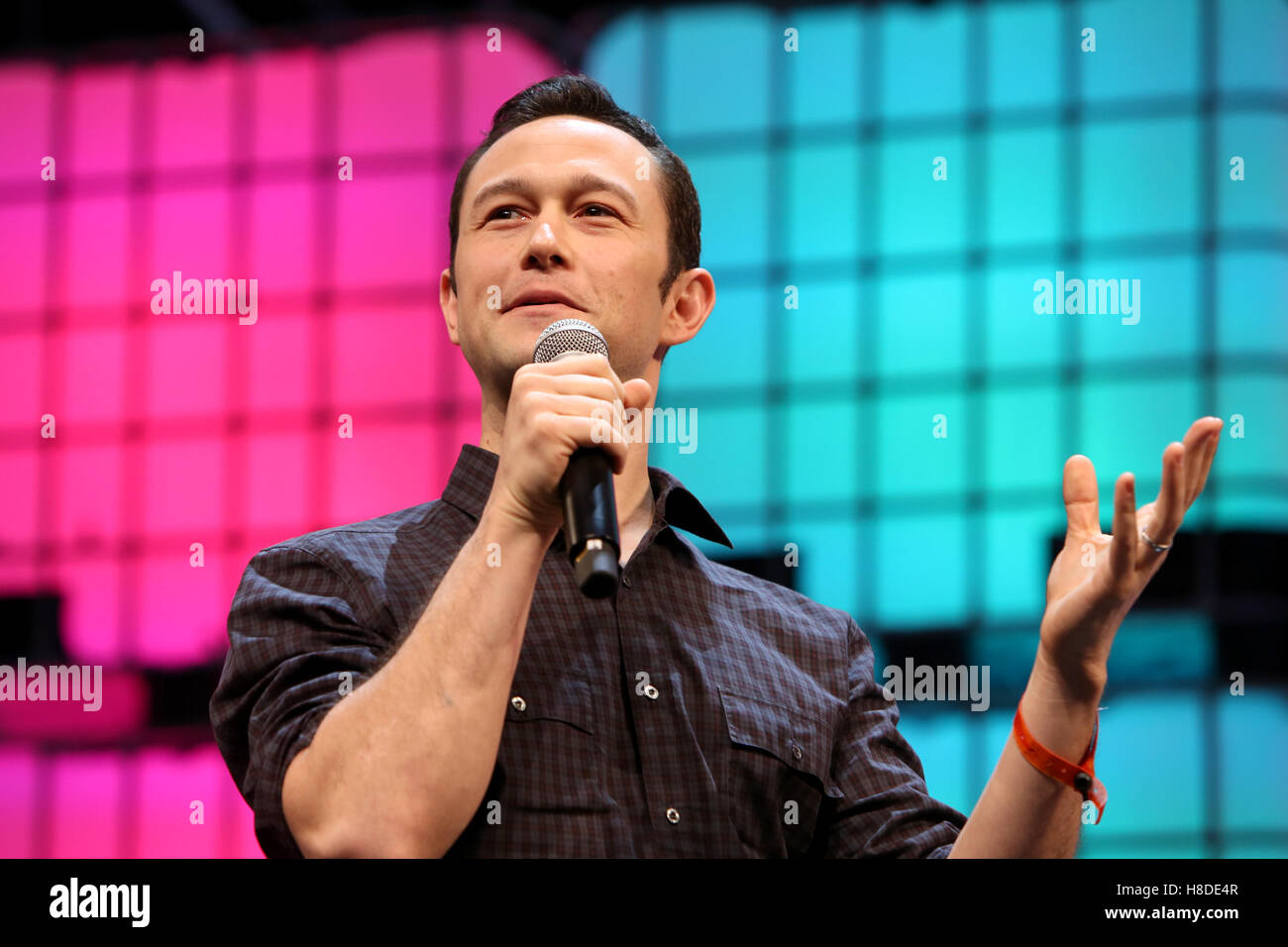 Lisbon, Portugal. 10th Nov, 2016. US actor and Director and founder of ...