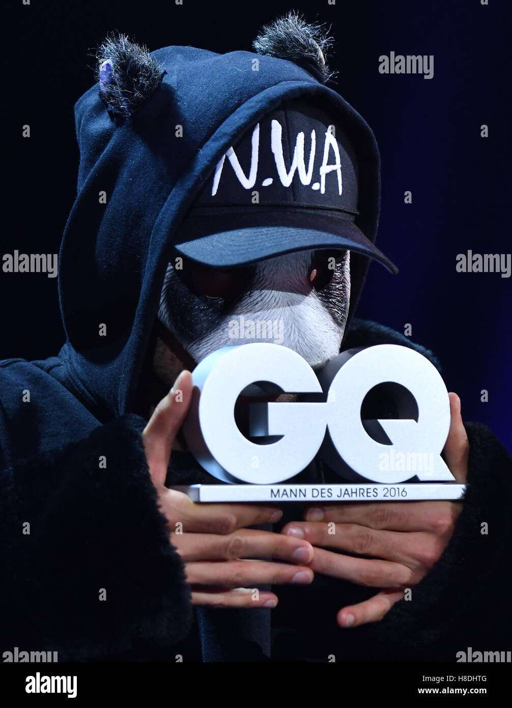 Berlin, Germany. 10th Nov, 2016. Rapper Cro holding his award during ...