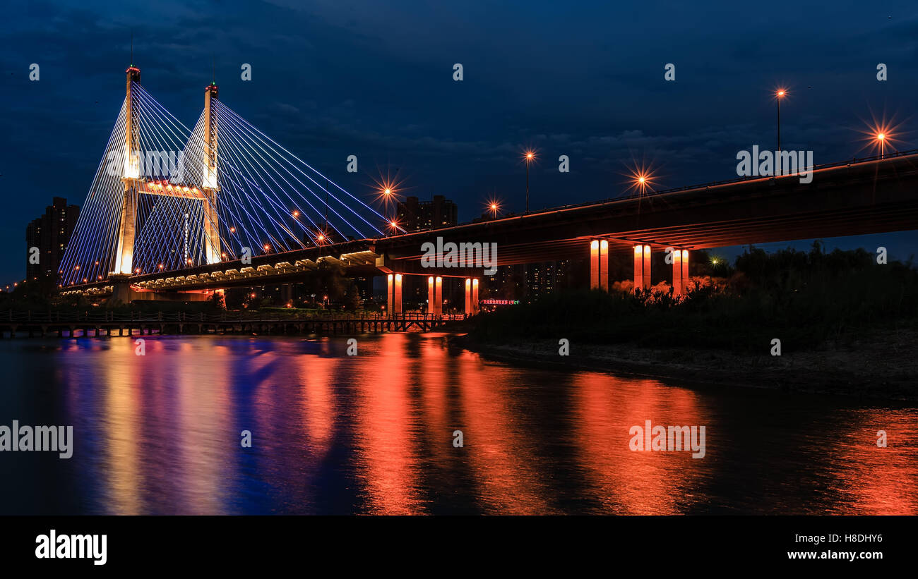 Lanzhou night view hi-res stock photography and images - Alamy