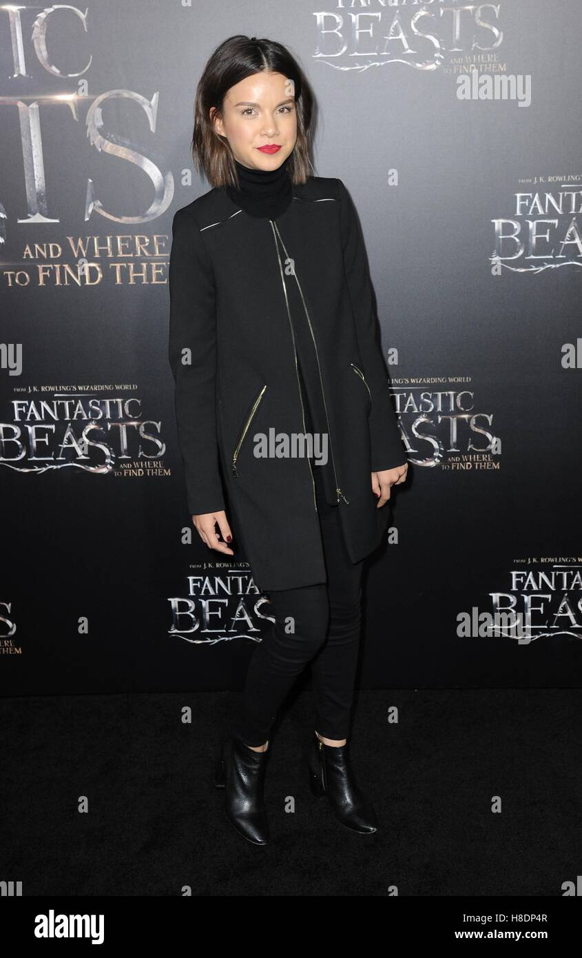 Ingrid Nilsen at arrivals for FANTASTIC BEASTS AND WHERE TO FIND THEM ...