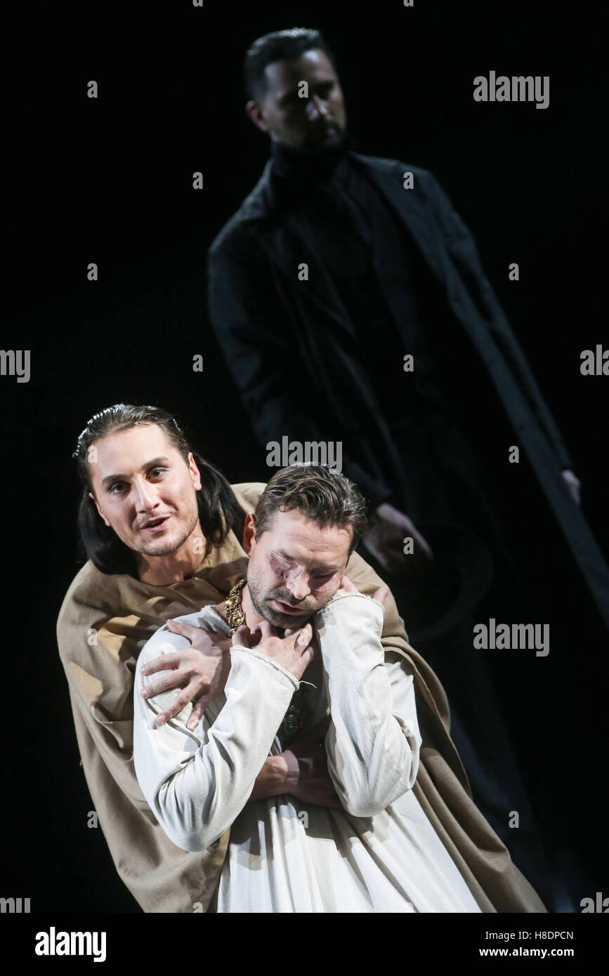 Oedipus Rex Theatre High Resolution Stock Photography and Images - Alamy