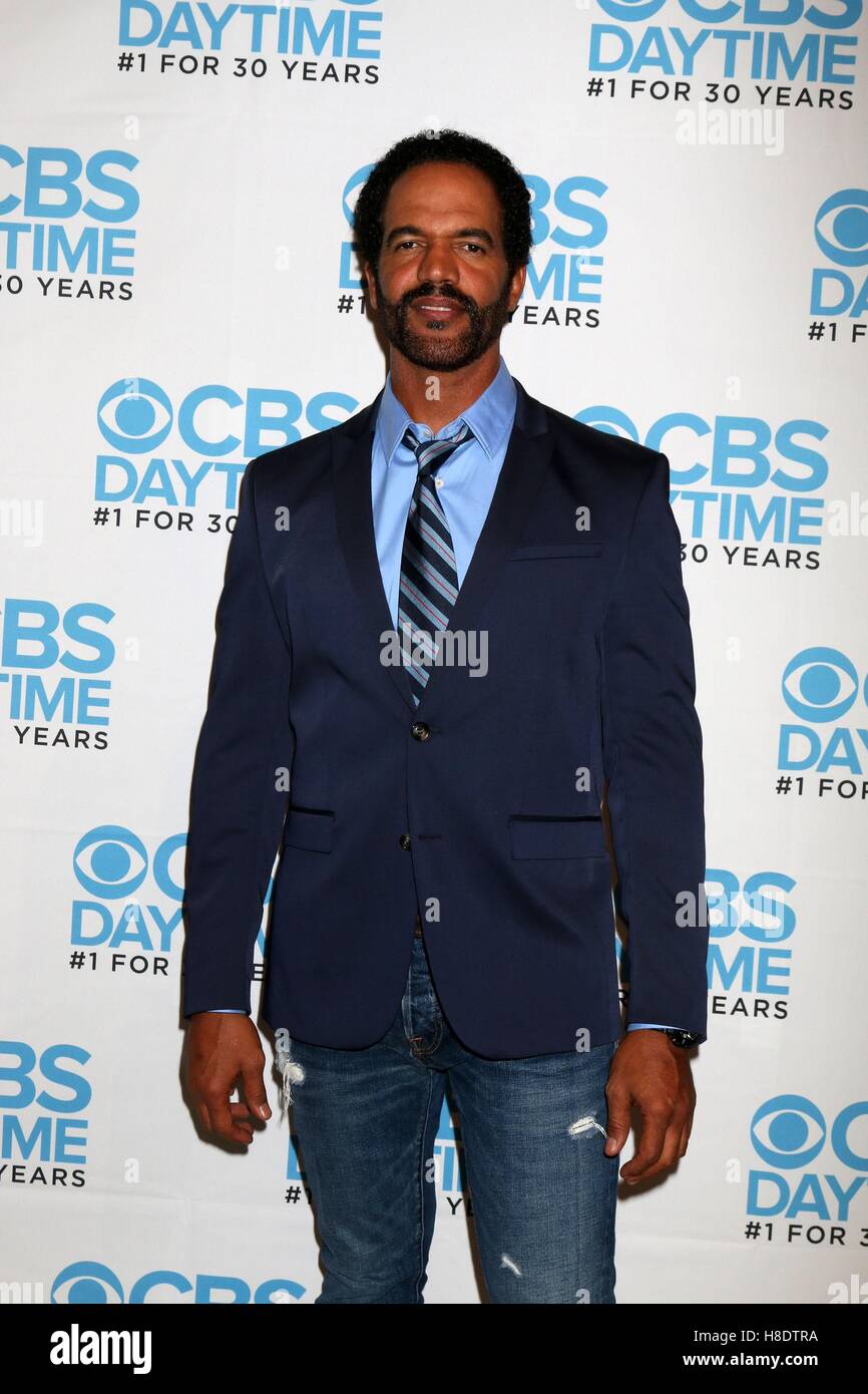 Beverly Hills, CA. 10th Nov, 2016. Kristoff St John at arrivals for CBS ...