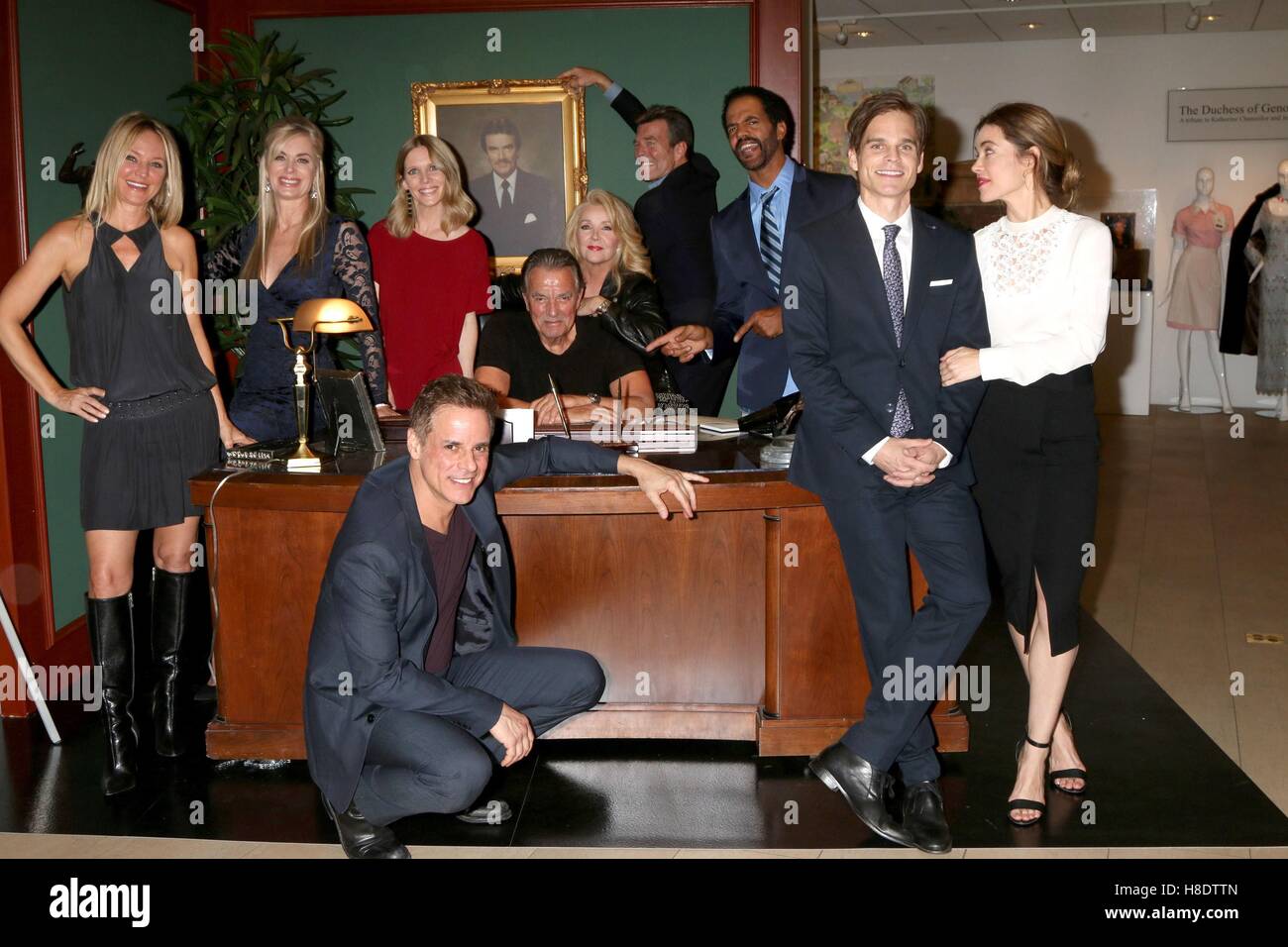 Beverly Hills, CA. 10th Nov, 2016. Sharon Case, Eileen Davidson ...