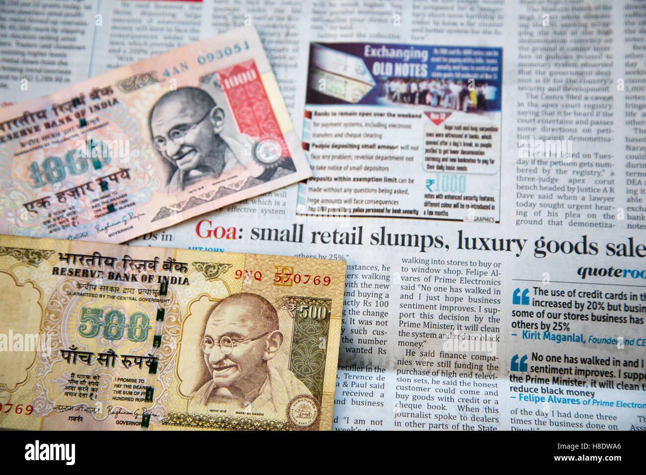 Discontinued indian currency notes hi-res stock photography and images ...