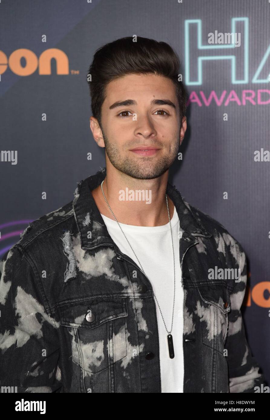 New York, NY, USA. 11th Nov, 2016. Jake Miller at arrivals for ...