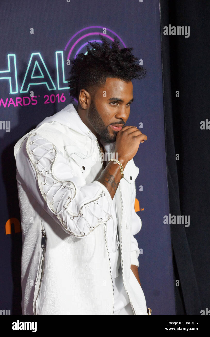 New York, USA. 11th Nov, 2016. Jason Derulo at The Nickelodeon HALO ...