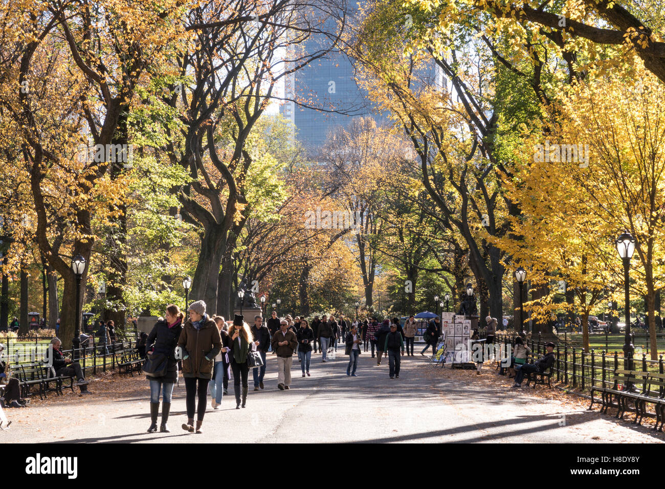 Poet's Walk, Central Park in Autumn, NYC Stock Photo - Alamy
