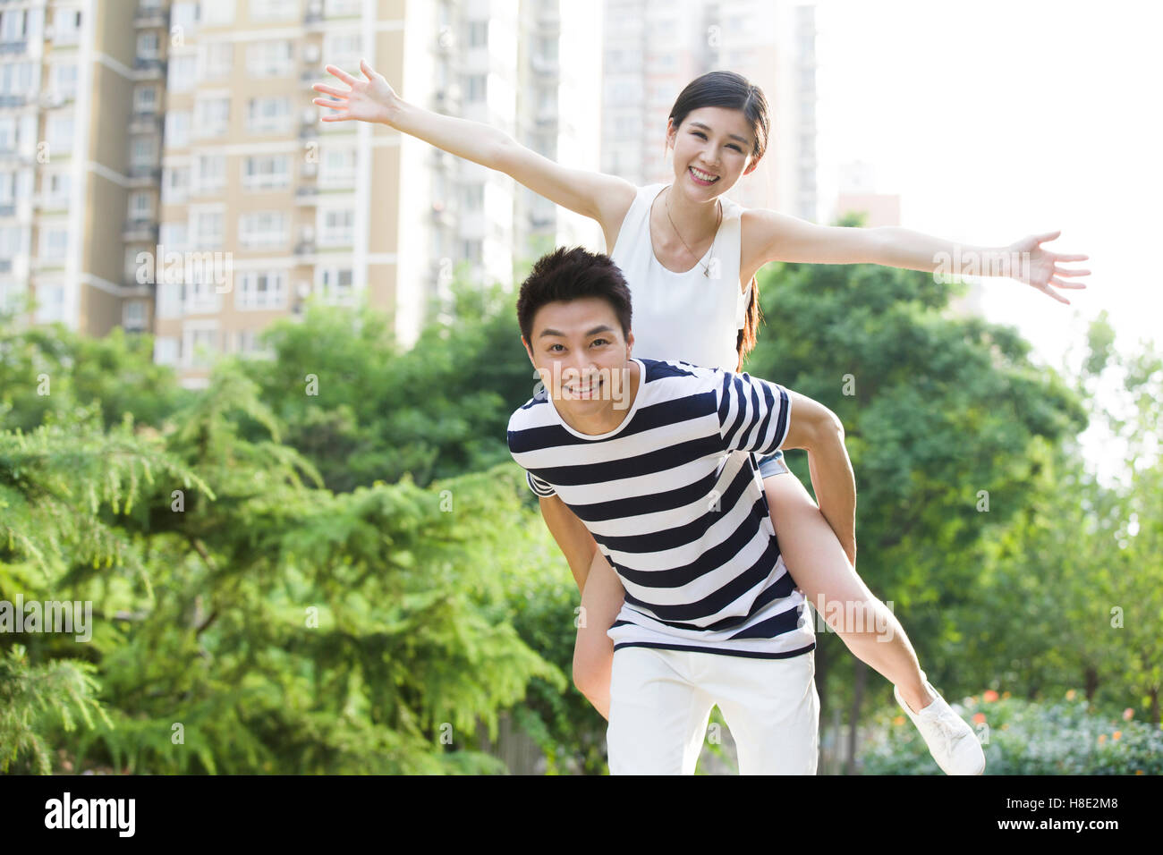 Happy young Chinese couple Stock Photo - Alamy