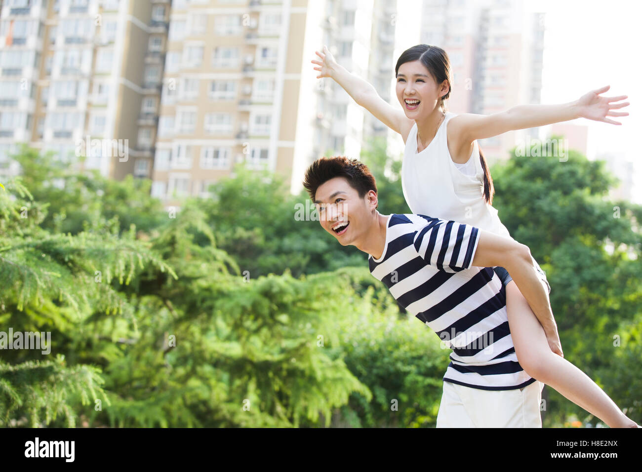 Happy young Chinese couple Stock Photo - Alamy