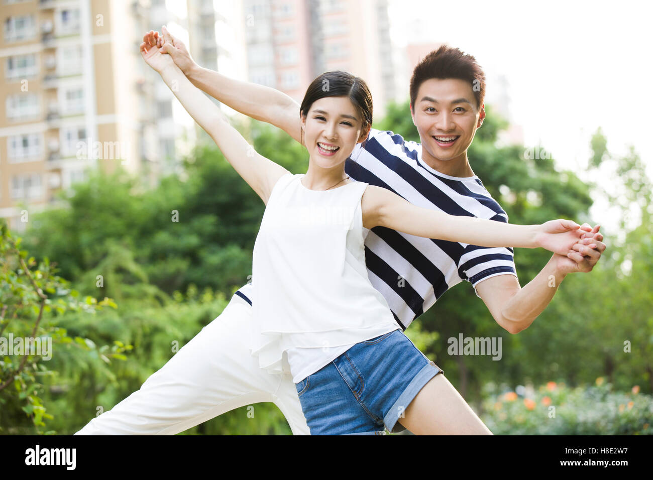 Happy young Chinese couple Stock Photo - Alamy