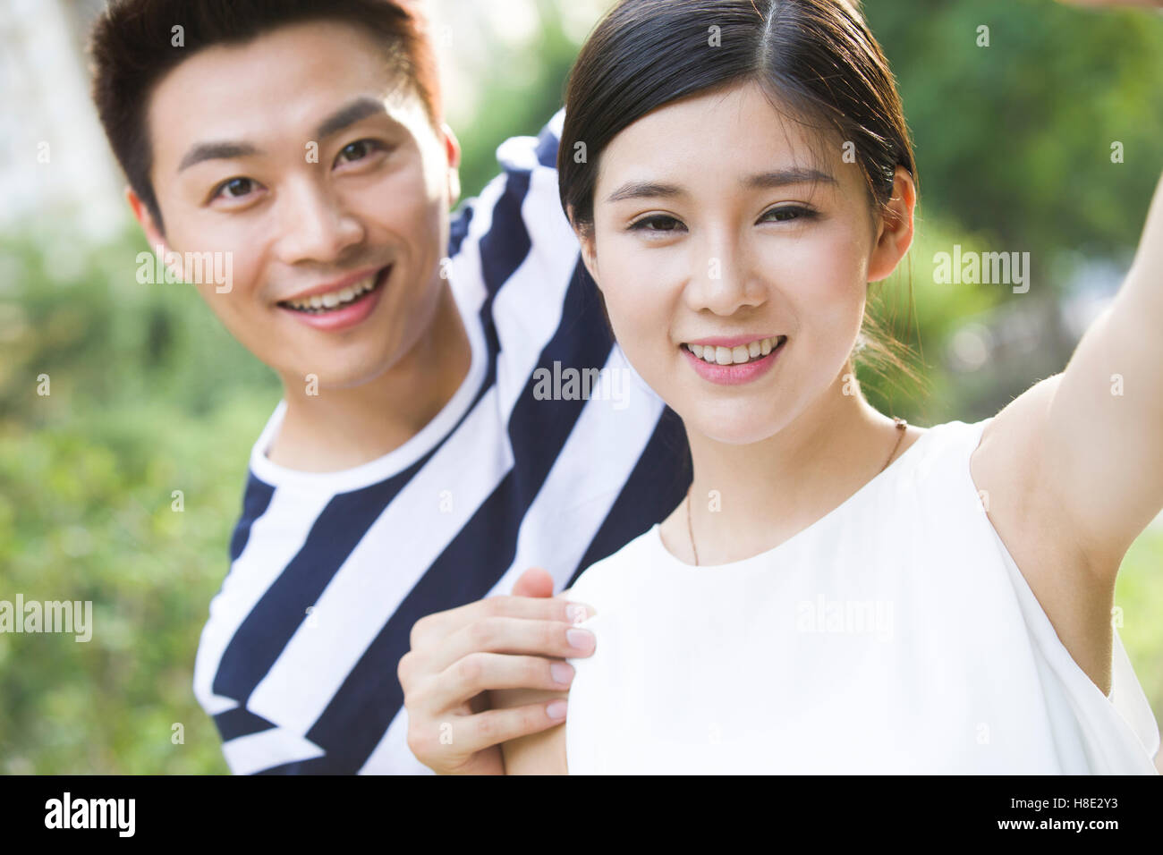 Happy young Chinese couple Stock Photo - Alamy