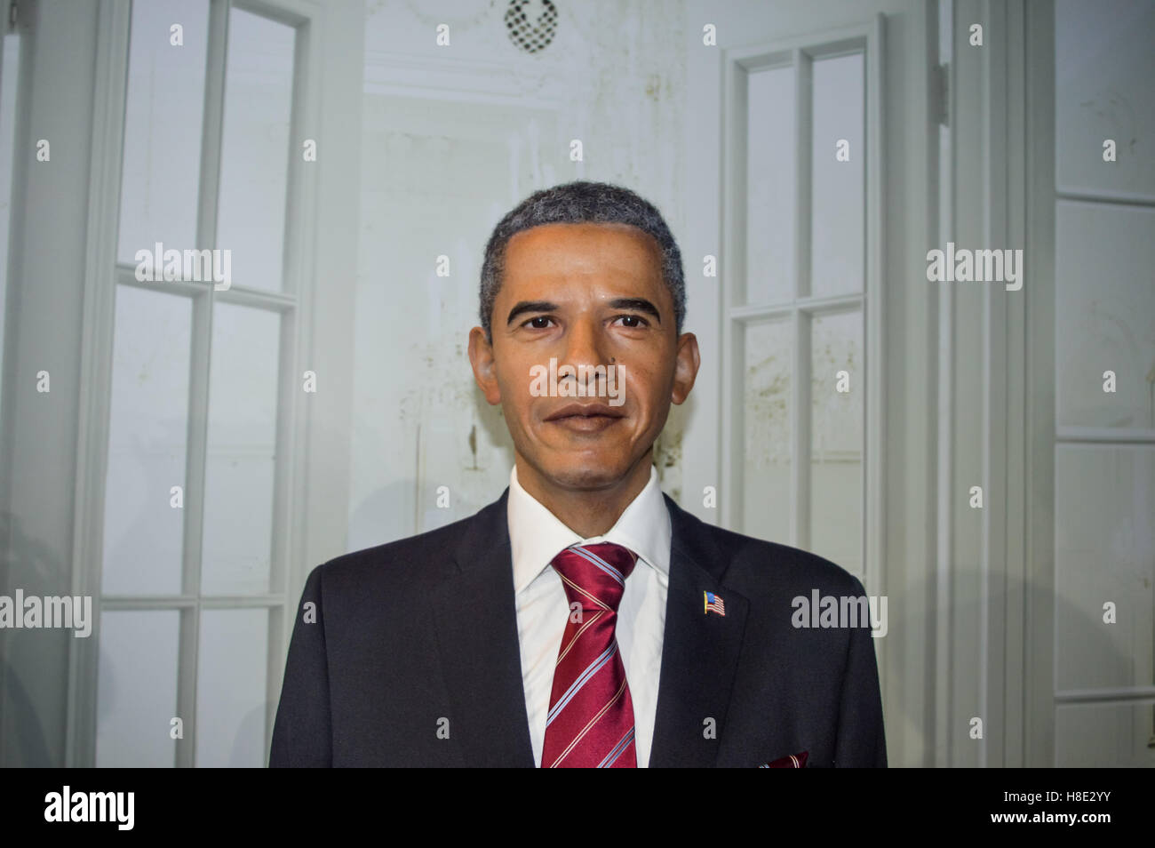 Barack obama statue hi-res stock photography and images - Alamy
