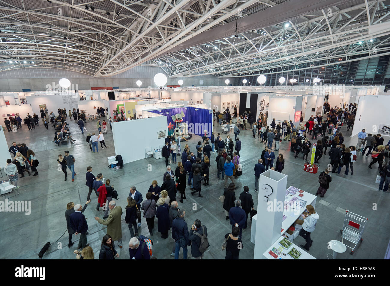 Crowd of people above view hi-res stock photography and images - Alamy