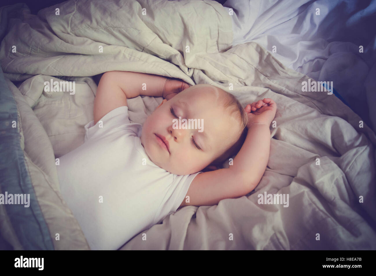 Sleeping sheets hi-res stock photography and images - Alamy