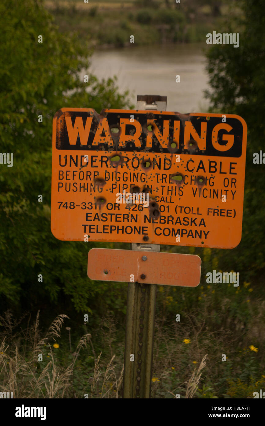 Underground cable warning sign hi-res stock photography and images - Alamy
