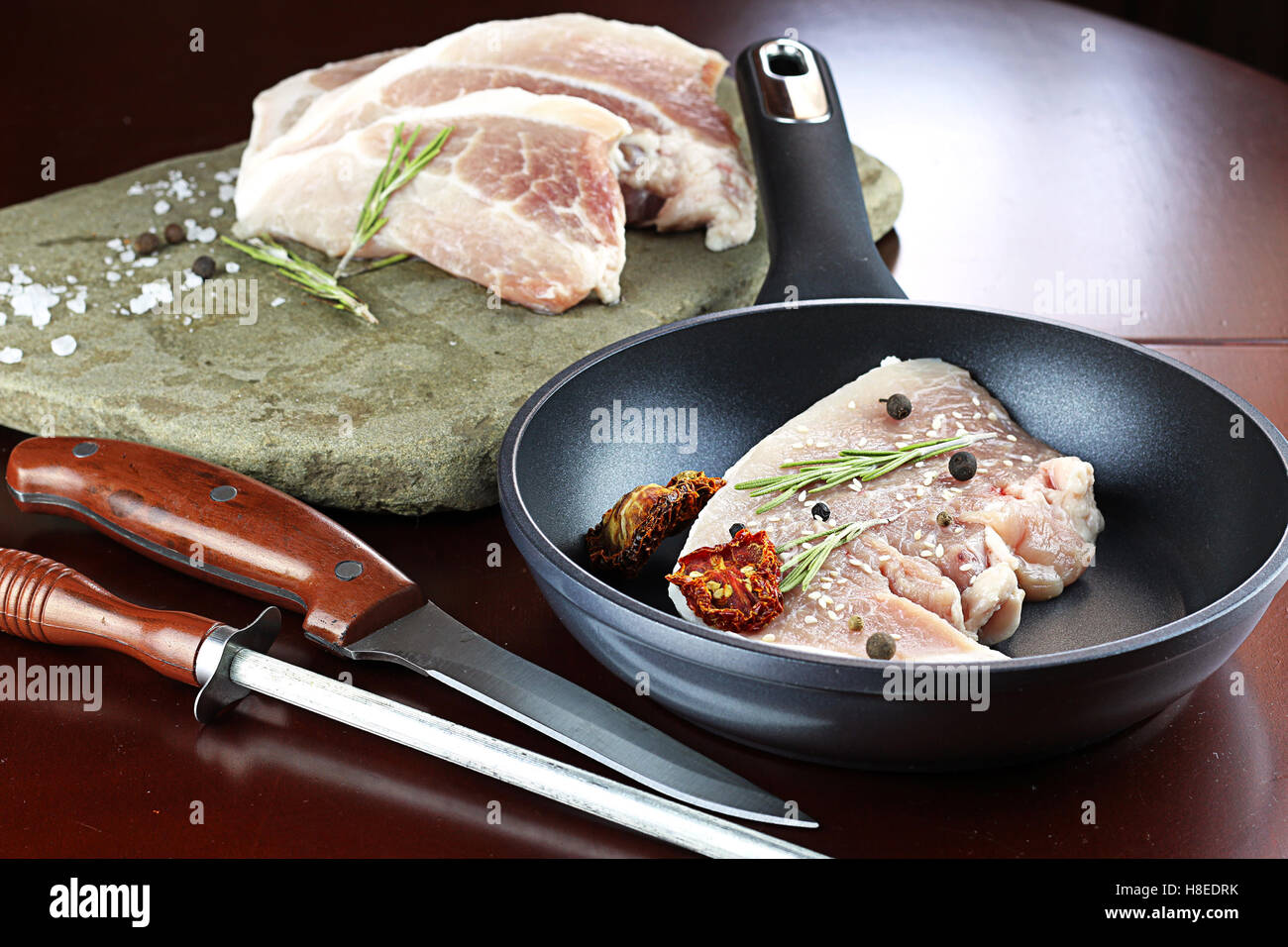 steak in a frying pan Stock Photo - Alamy