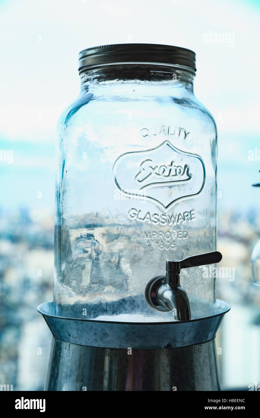 Empty pot in a restaurant Stock Photo - Alamy