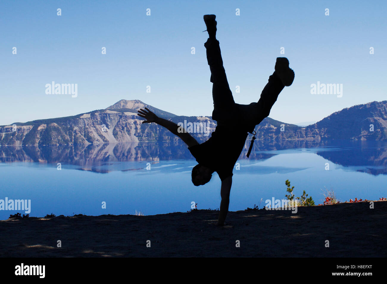 Water handstand hi-res stock photography and images - Alamy