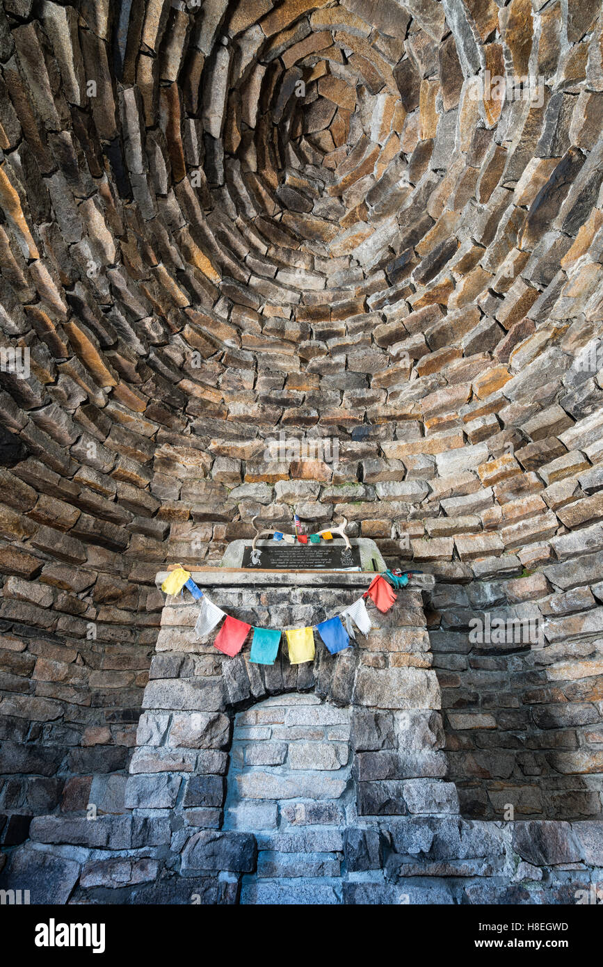 Muir Hut on John Muir Trail, Kings Canyon National Park, Sierra Nevada ...