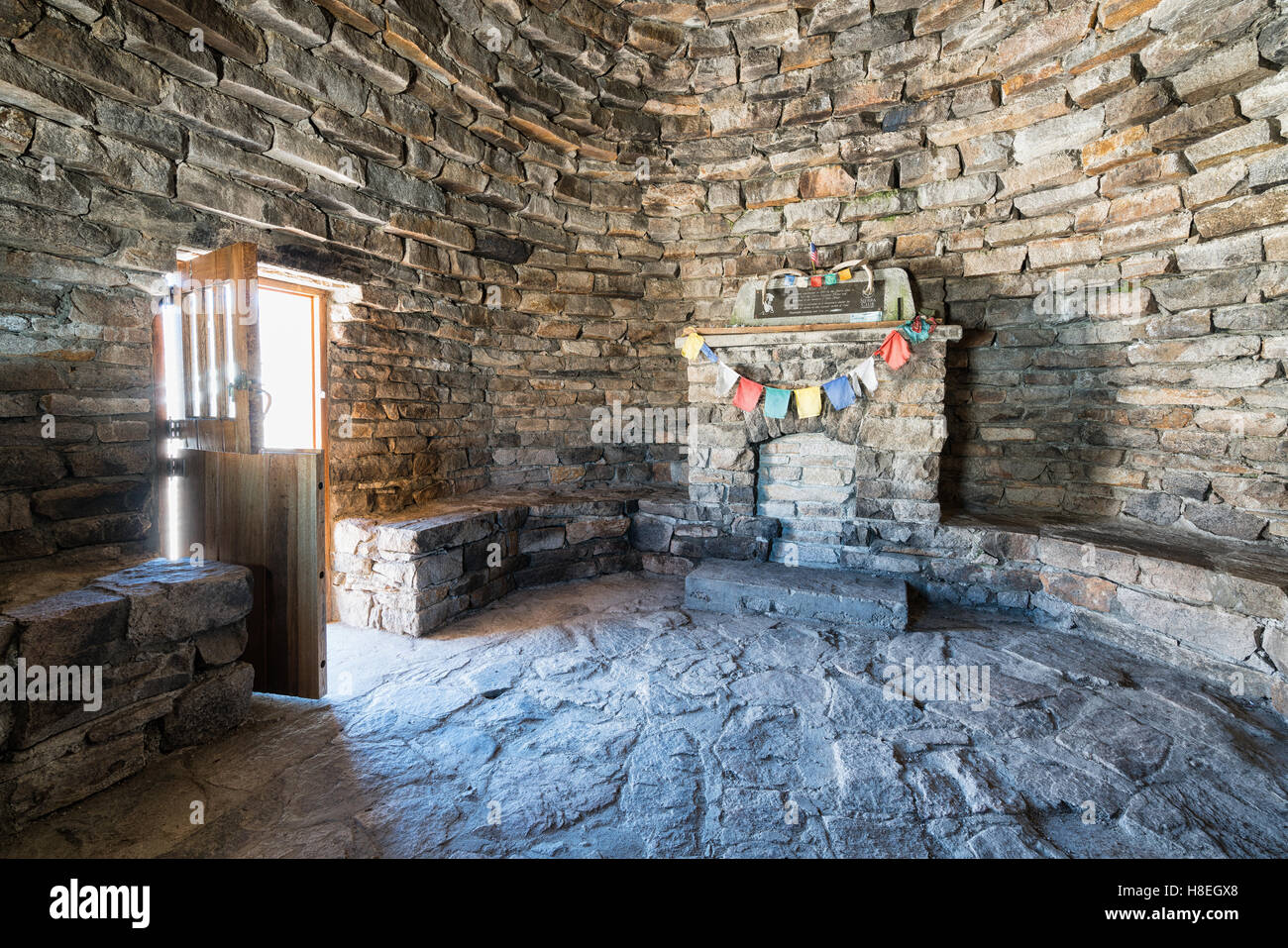 Muir Hut on John Muir Trail, Kings Canyon National Park, Sierra Nevada ...