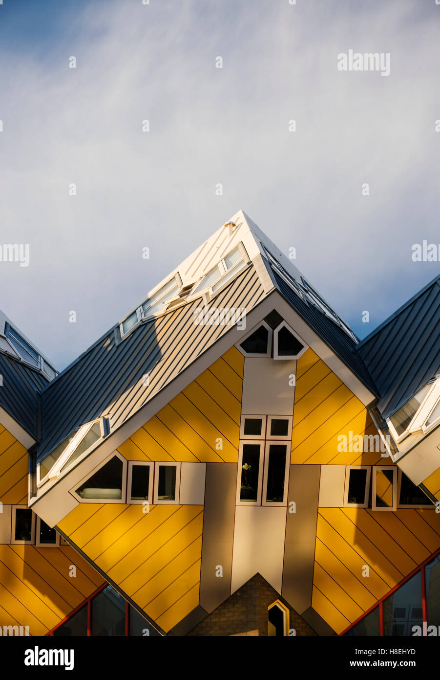 Rotterdam cube houses hi-res stock photography and images - Alamy