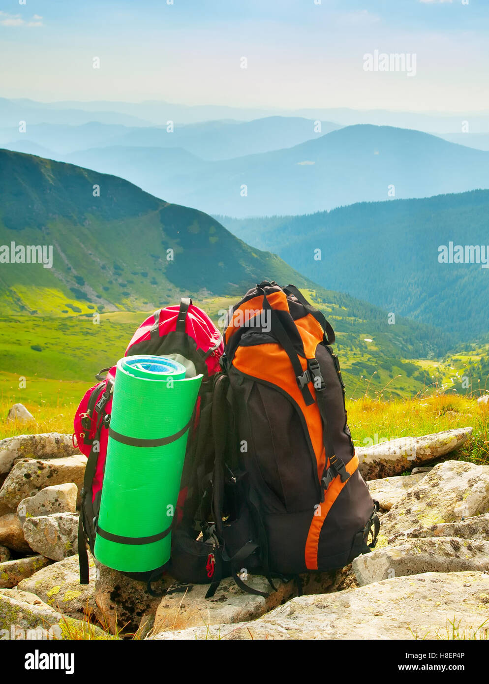 Tourist bags hi-res stock photography and images - Alamy