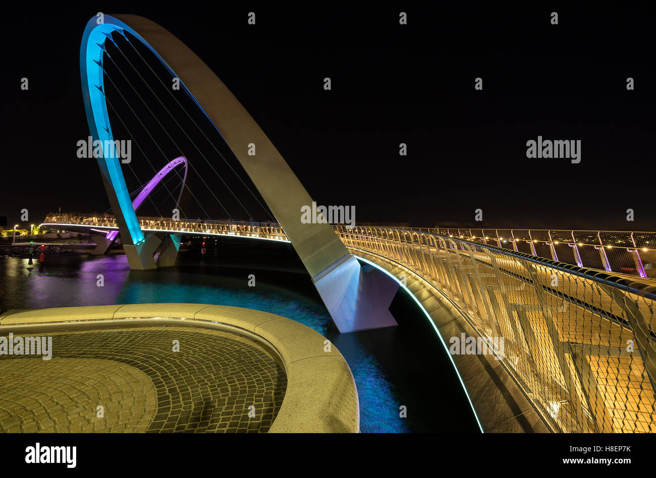 Elizabeth Quay footbridge over the Swan River on the waterfront of ...
