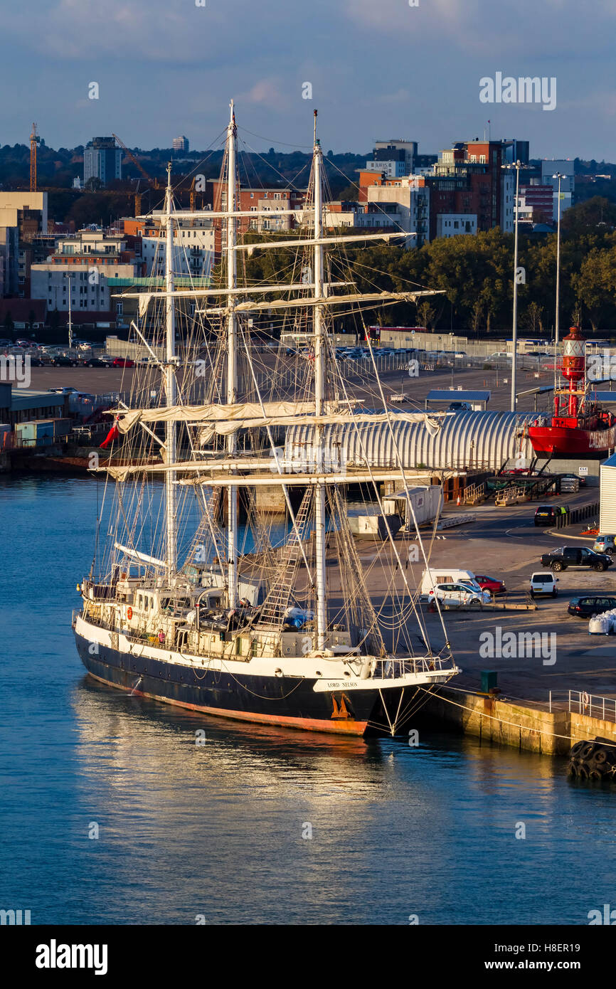 Jubilee sail training ship hi-res stock photography and images - Alamy