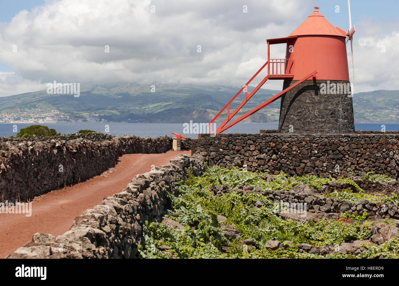 Pico azores vineyard hi-res stock photography and images - Alamy
