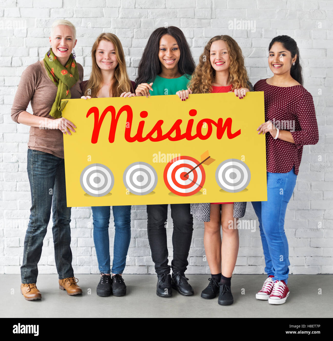 Target Goal Mission Strategy Icon Concept Stock Photo - Alamy
