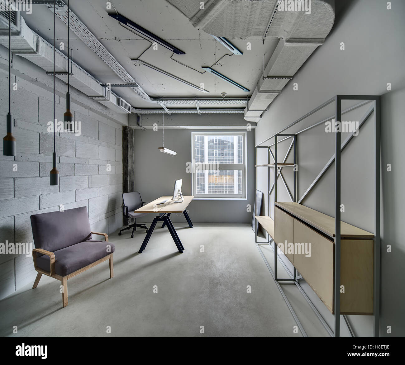 Empty loft office hi-res stock photography and images - Alamy