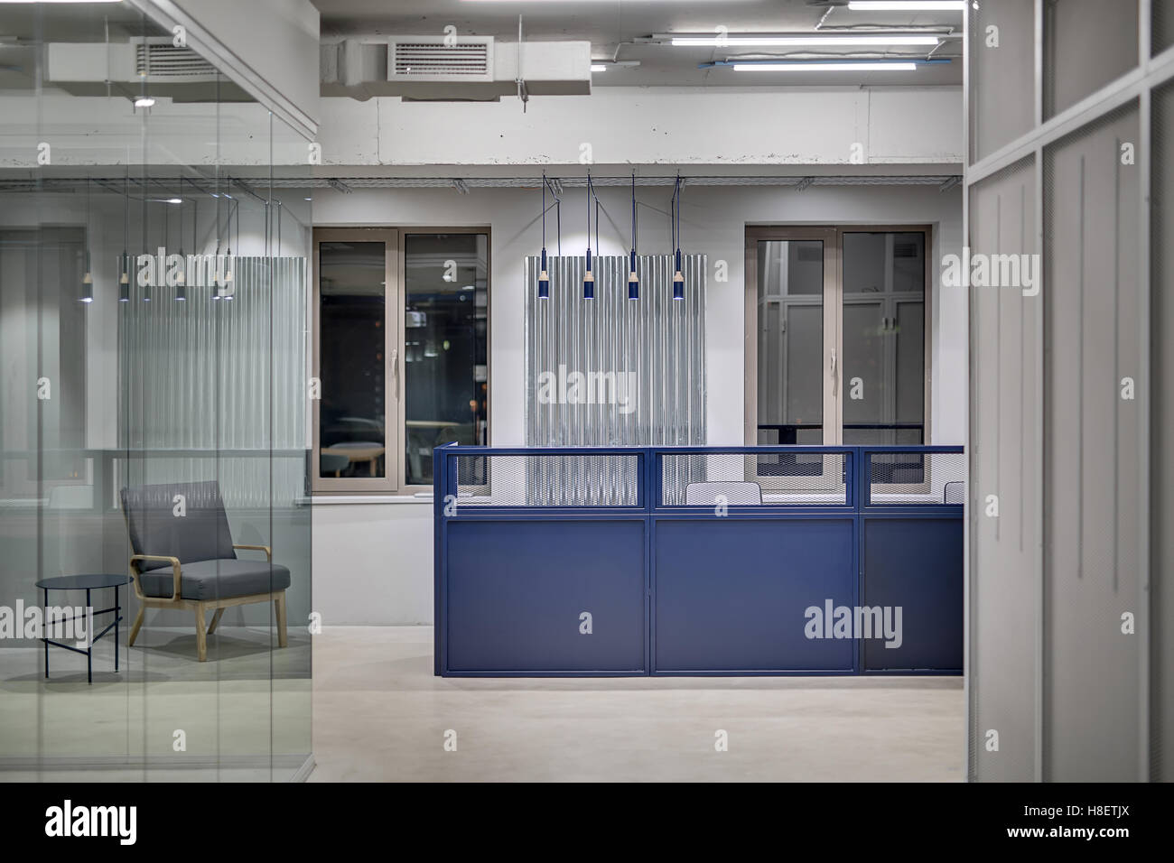 Empty office at night interior hi-res stock photography and images - Alamy