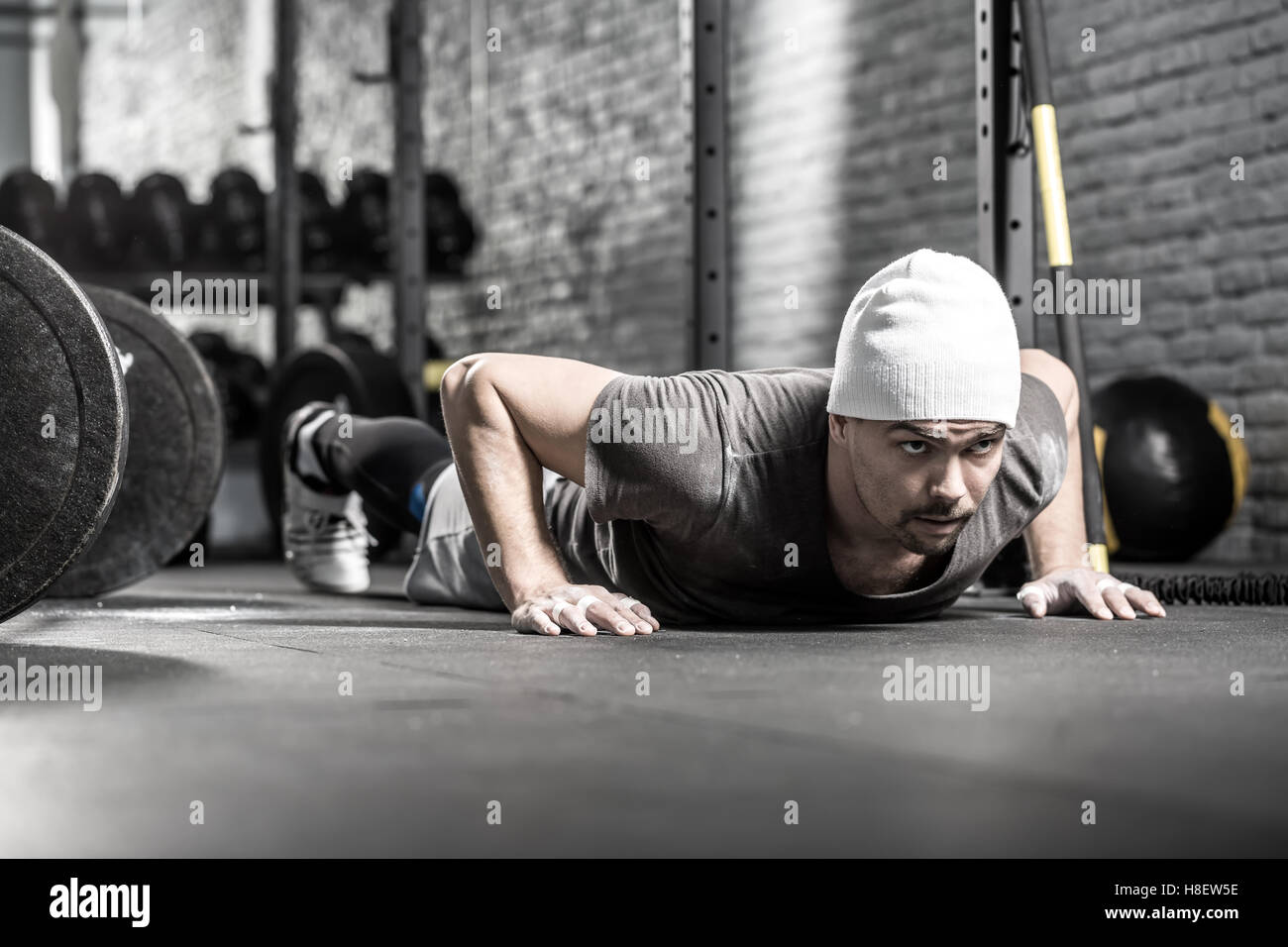 Pushup workout in gym Stock Photo - Alamy